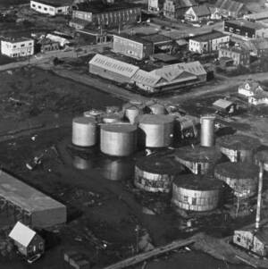 » 13. Standard Oil Tank Farm